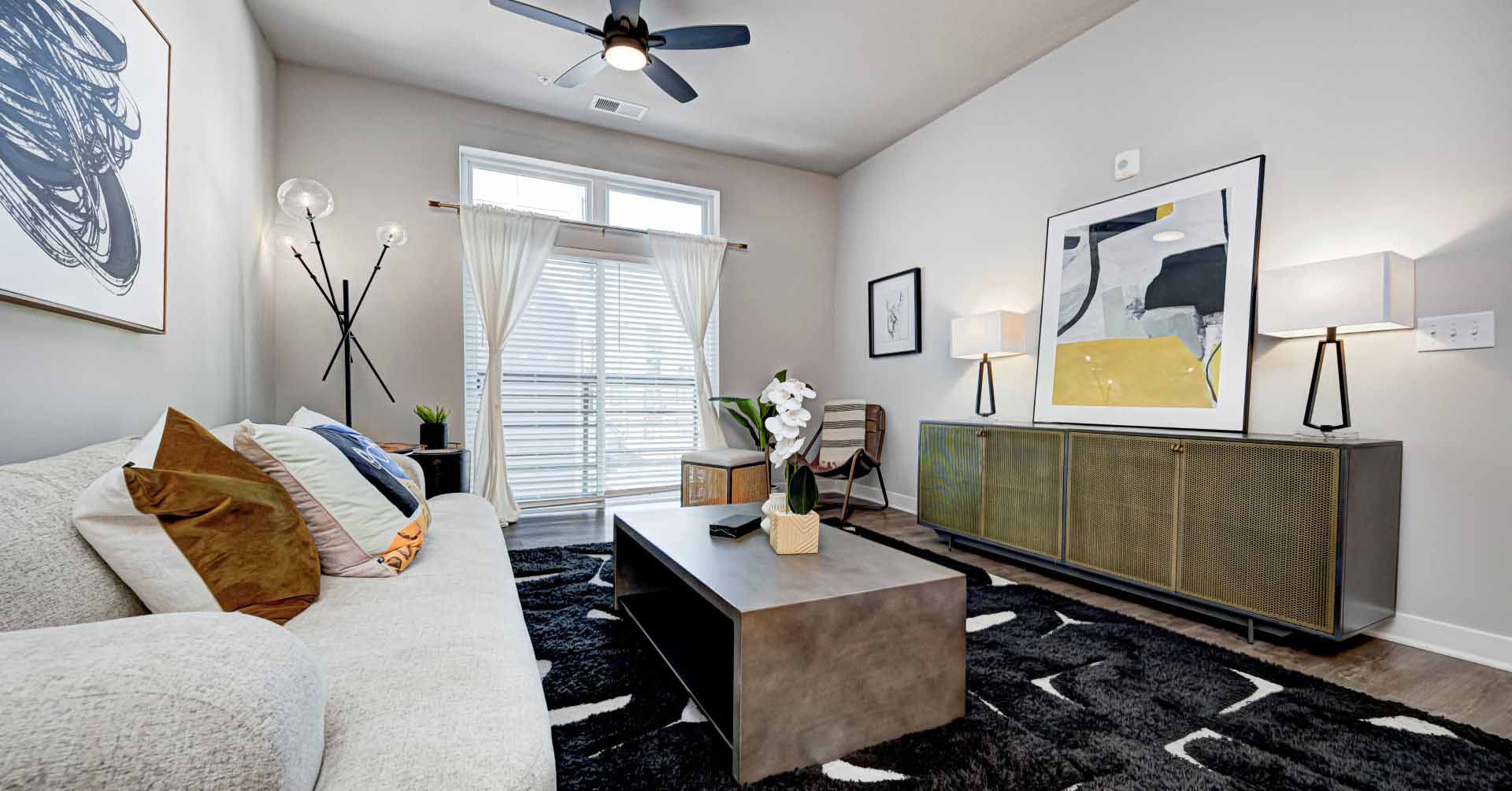 Apartment Photo Gallery | Continuum Apartments